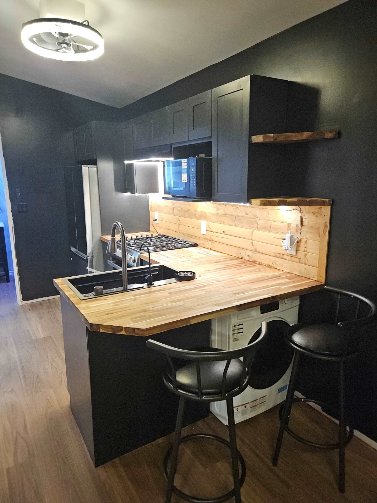 VX Intelligent 4 Season Cabins – VX Technology Corp